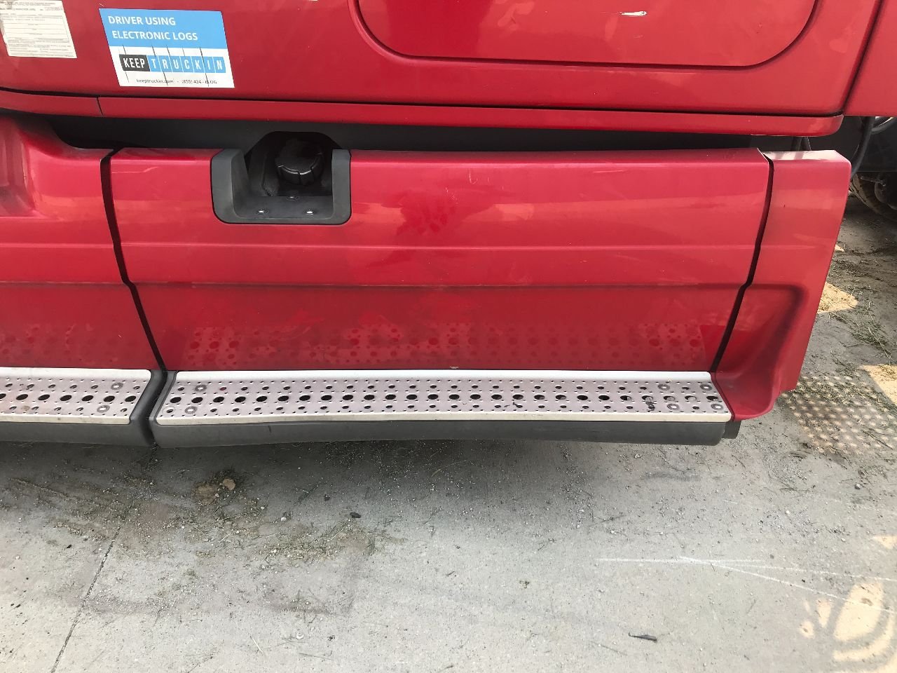 Freightliner CASCADIA Chassis Fairing for Sale