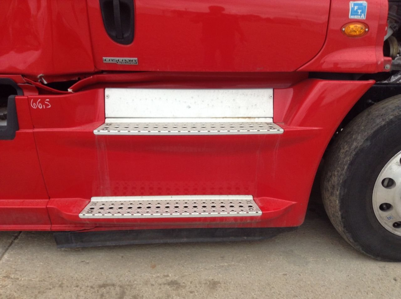 Freightliner CASCADIA Chassis Fairing for Sale