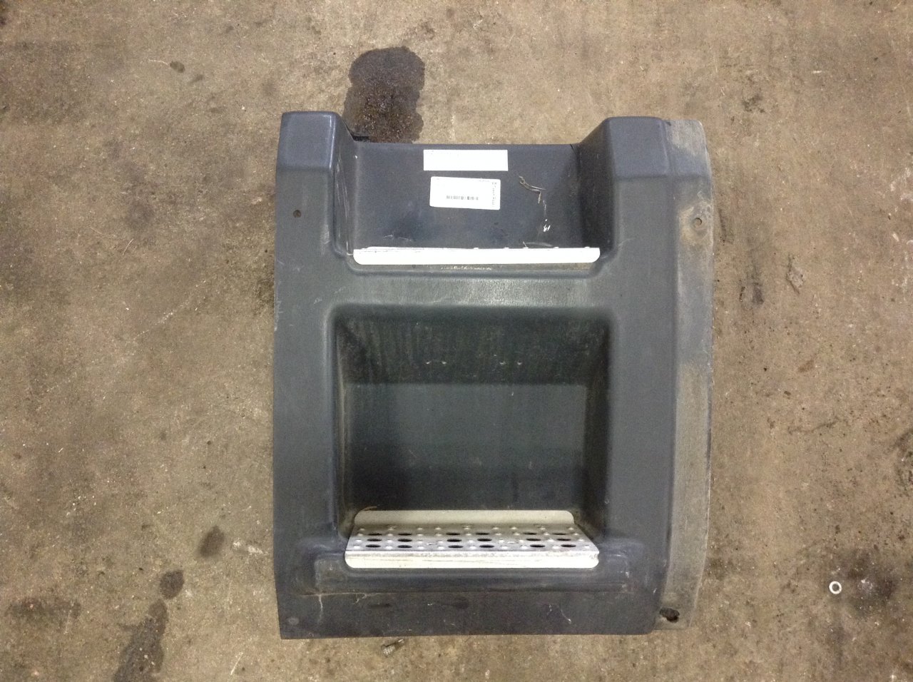 Freightliner FLT Skirt for Sale