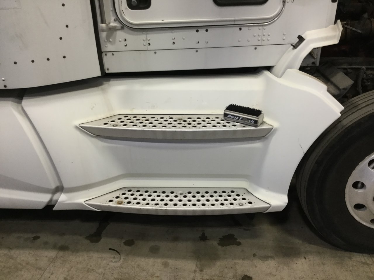 Kenworth T660 Chassis Fairing for Sale