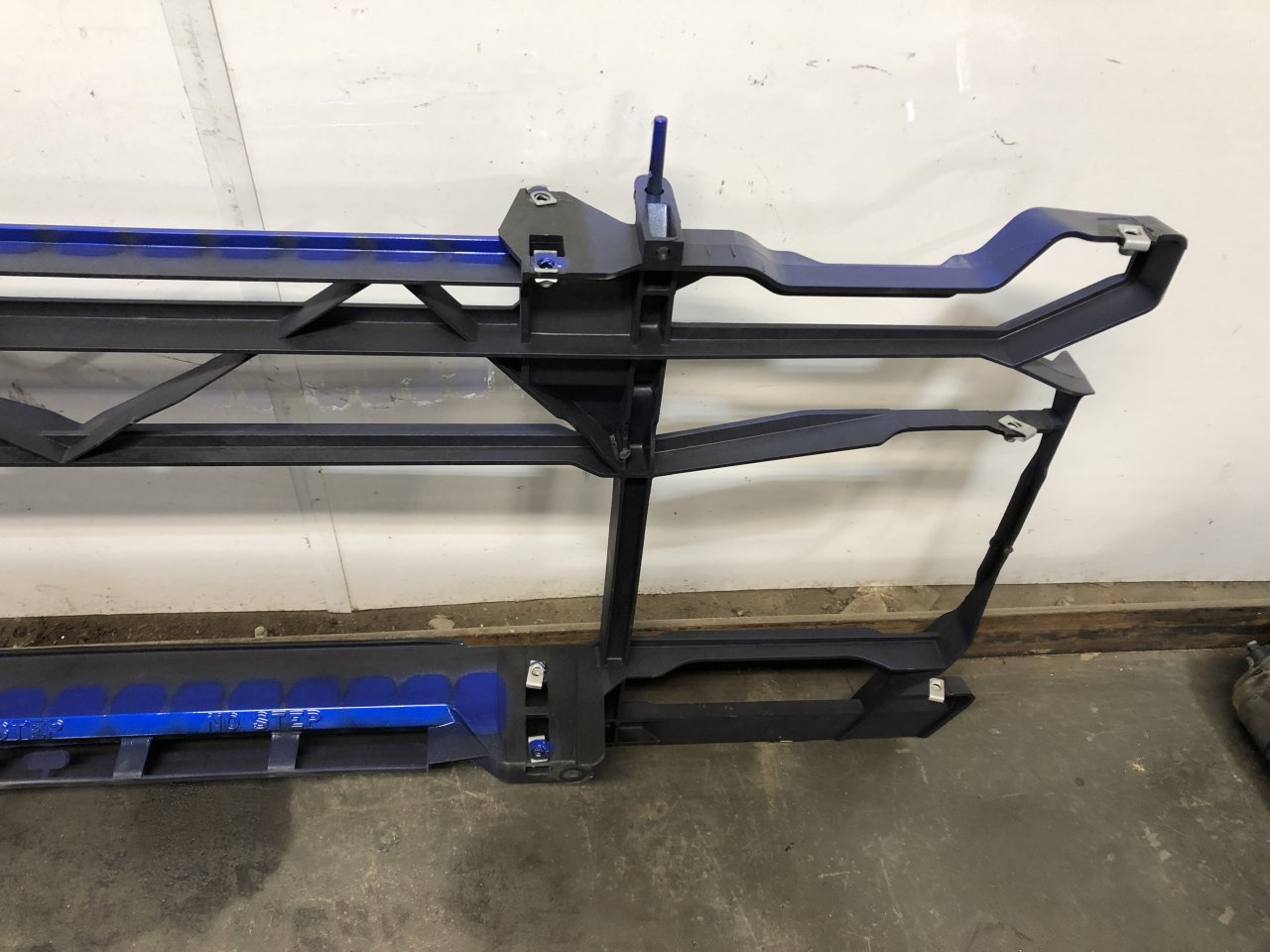 82230795 | Volvo VNL Skirt for Sale