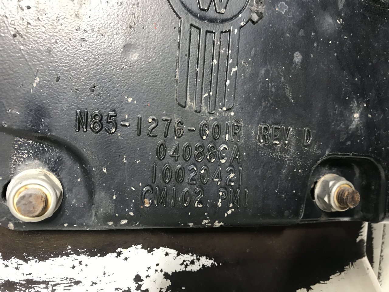 82487600 | Volvo VNL Chassis Fairing for Sale