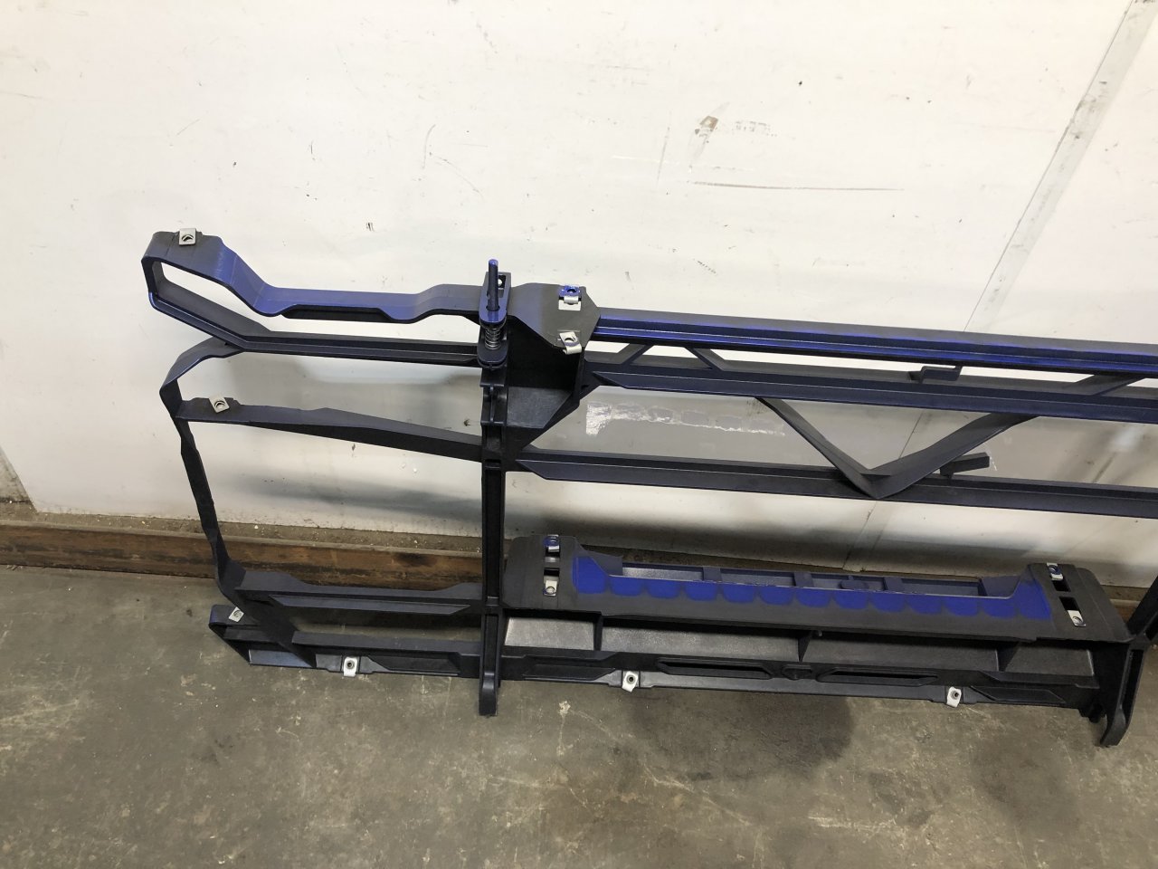 82230795 | Volvo VNL Skirt for Sale