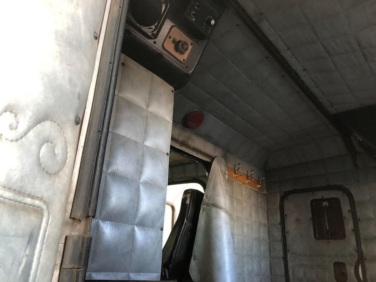 Peterbilt 359 Cab Sleeper for Sale