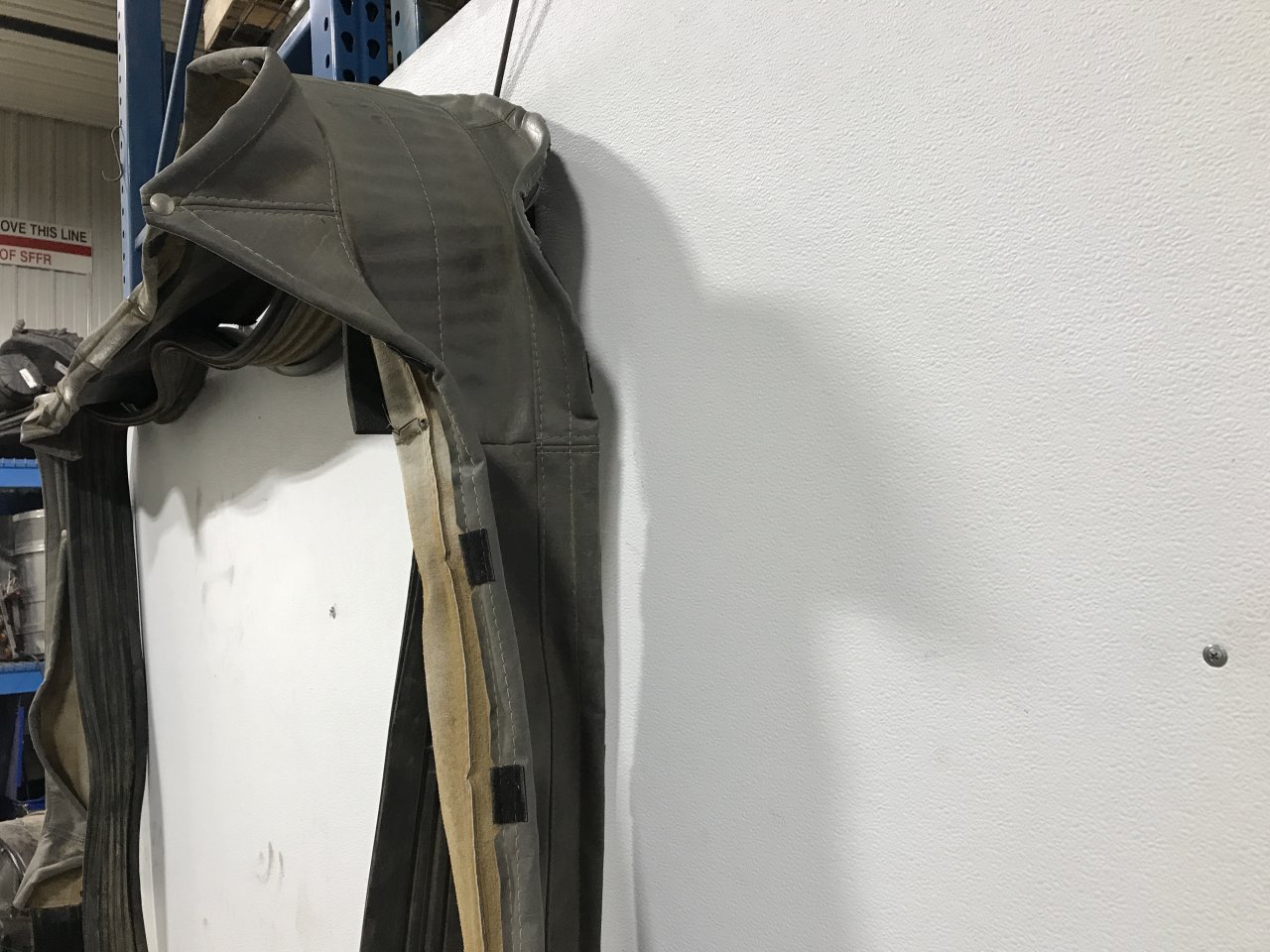 6010M001-1A251 | Peterbilt 367 Sleeper Boot for Sale