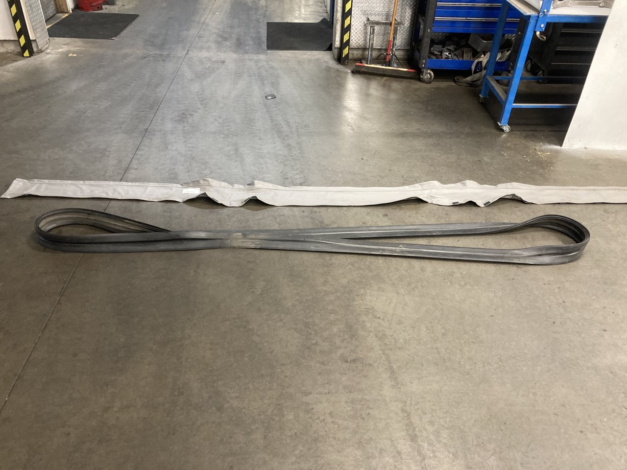 U0960041A691 | Peterbilt 579 Sleeper Boot for Sale