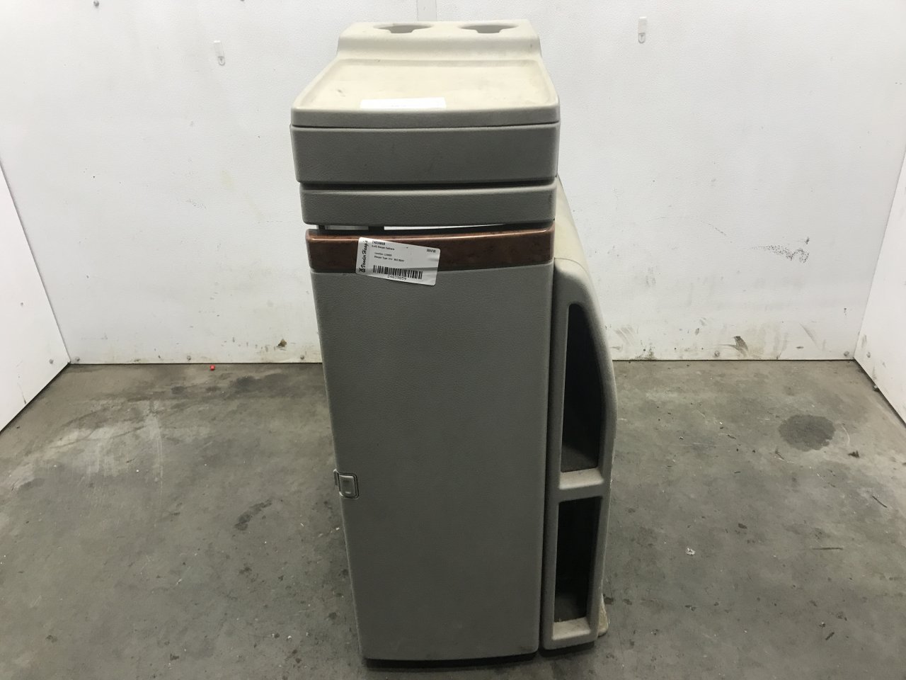 Volvo VNL Cabinets for Sale