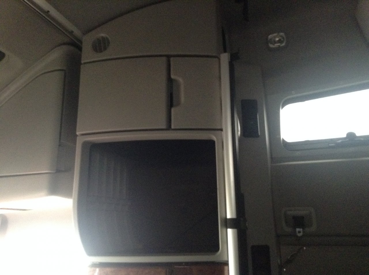 Volvo VNL Cabinets for Sale