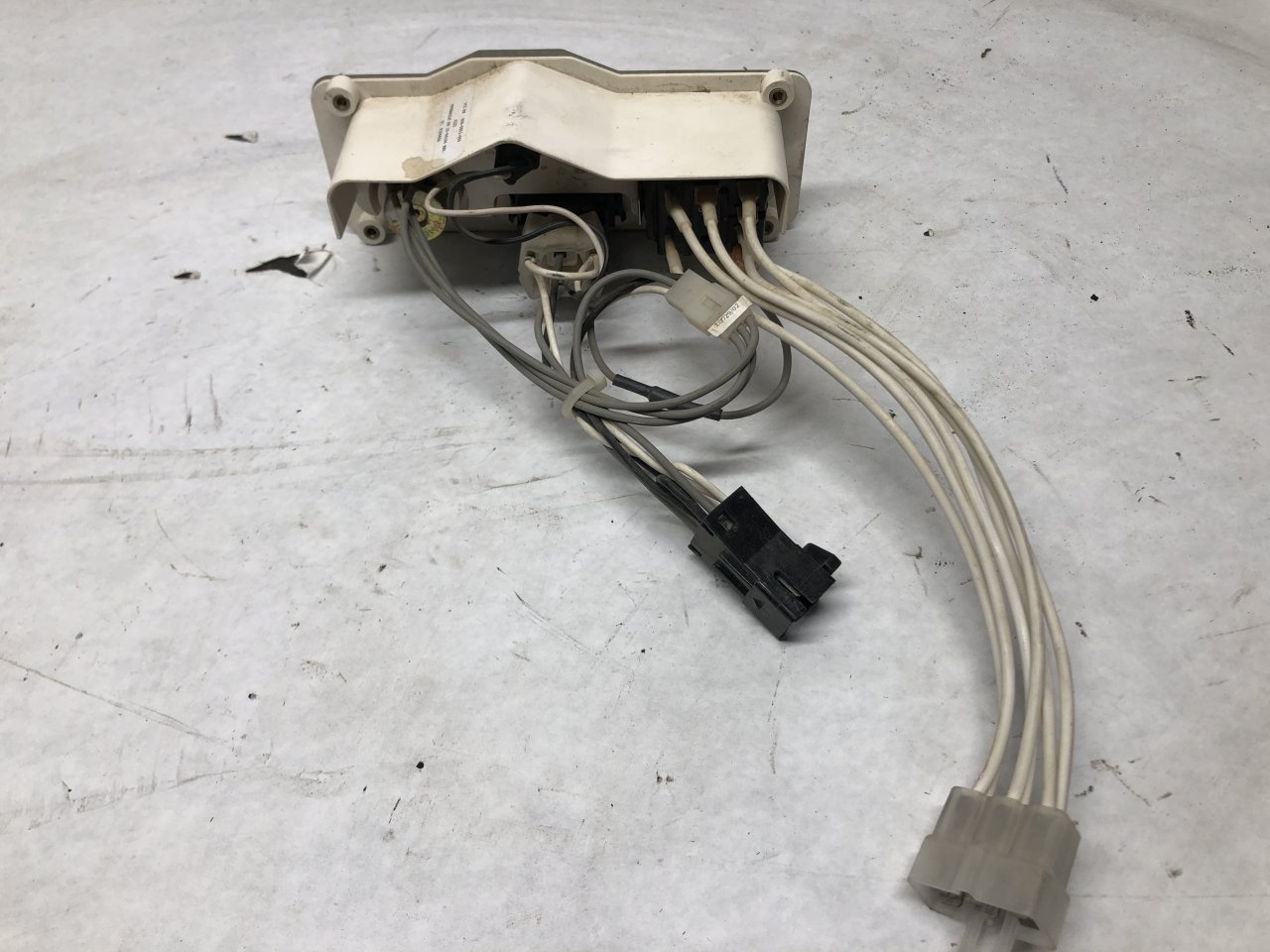 29-04194 | Peterbilt 379 Sleeper Control for Sale