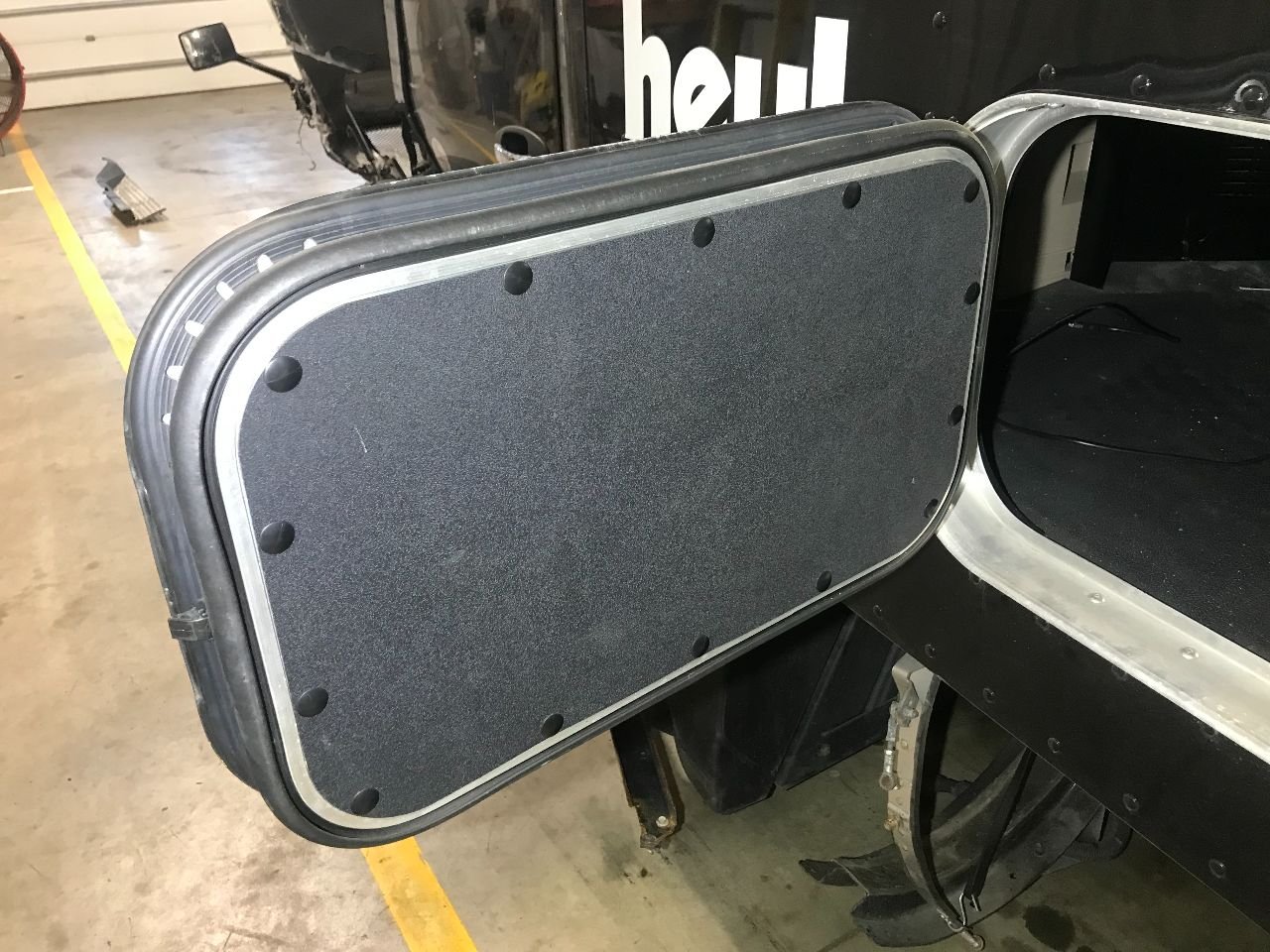Kenworth T680 Sleeper Door for Sale