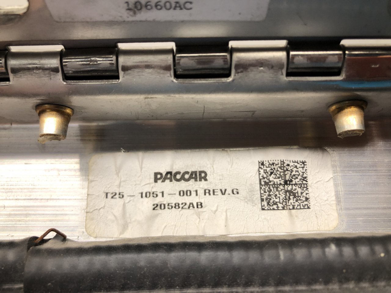 T25-1051-001 | Kenworth T680 Sleeper Door for Sale