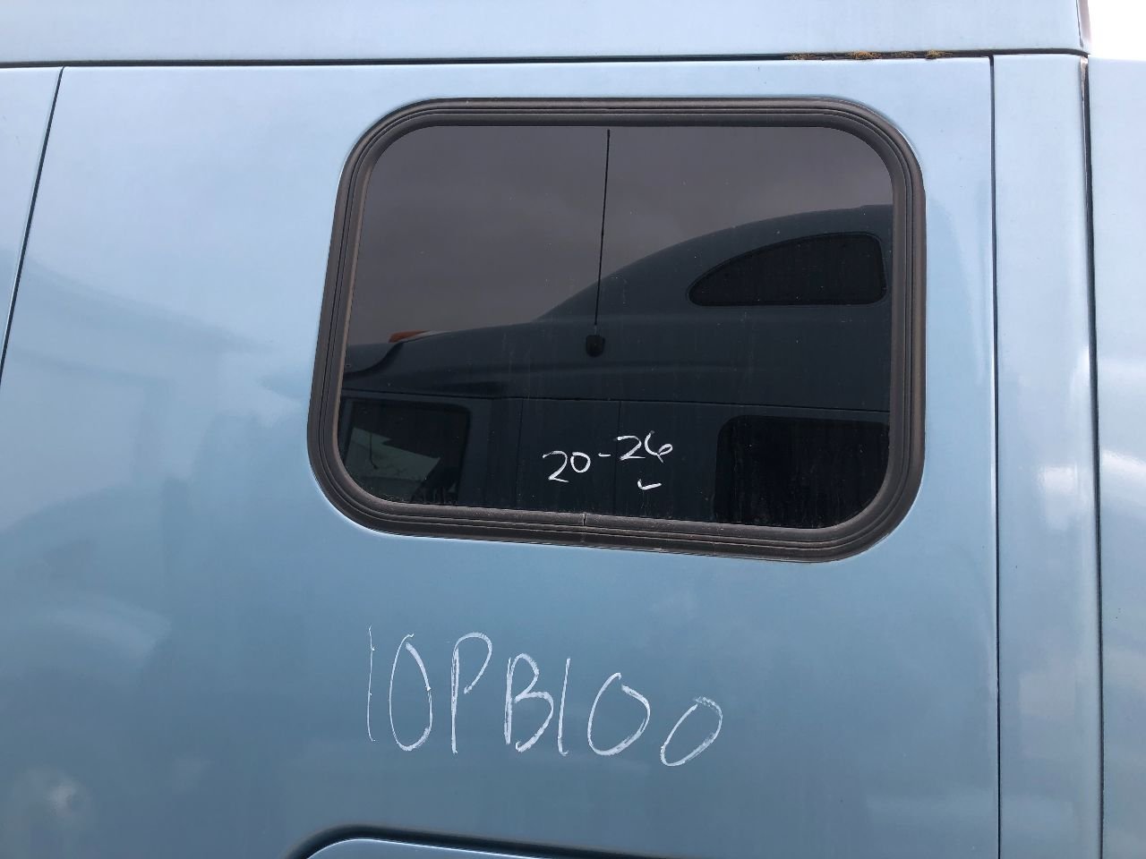 Peterbilt 388 Window for Sale