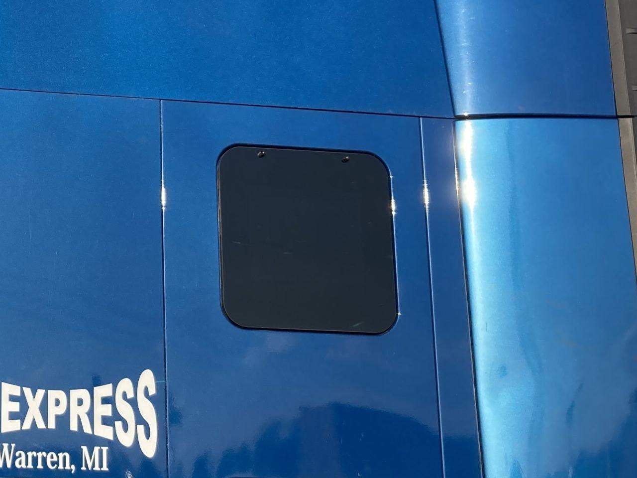 Mack ANTHEM (AN) Sleeper Window for Sale