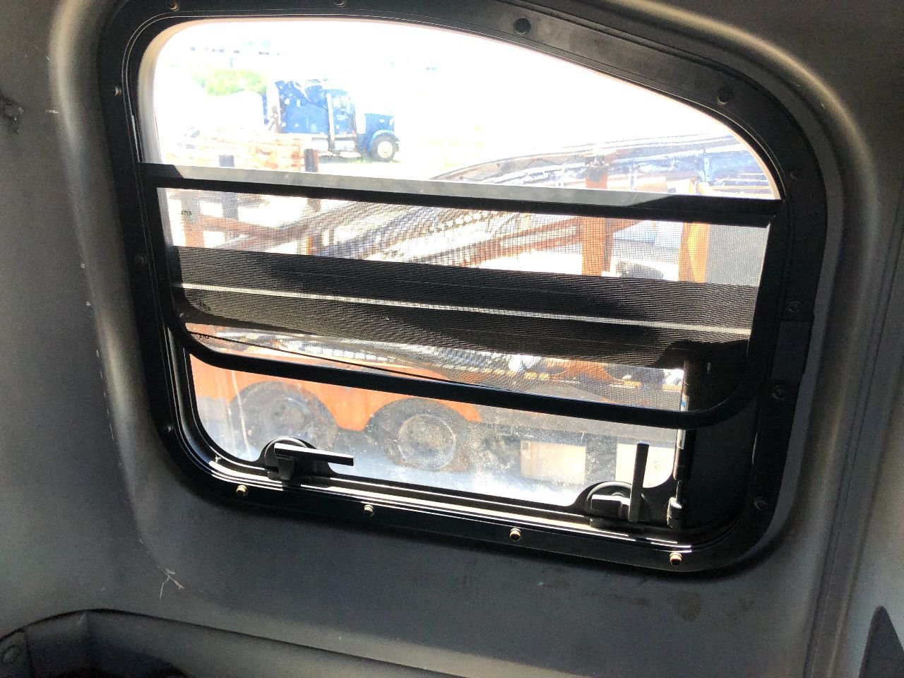 Freightliner FLD120 CLASSIC Window for Sale