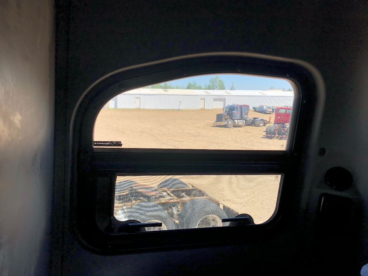 A18-66380-001 | Freightliner FLD120 CLASSIC Sleeper Window for Sale