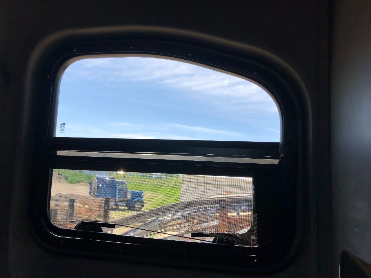 Freightliner FLD120 CLASSIC Window for Sale