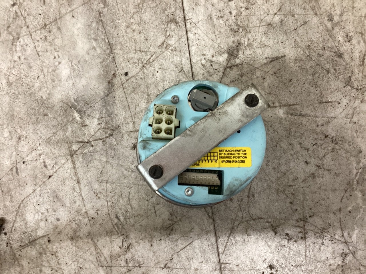 Q43-6010-*** | Peterbilt 377 Speedometer for Sale