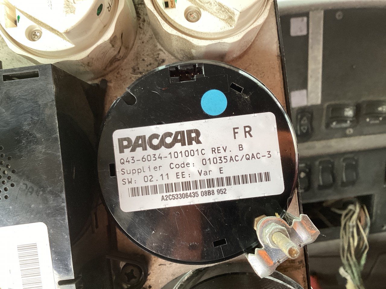 Peterbilt 387 Speedometer for Sale