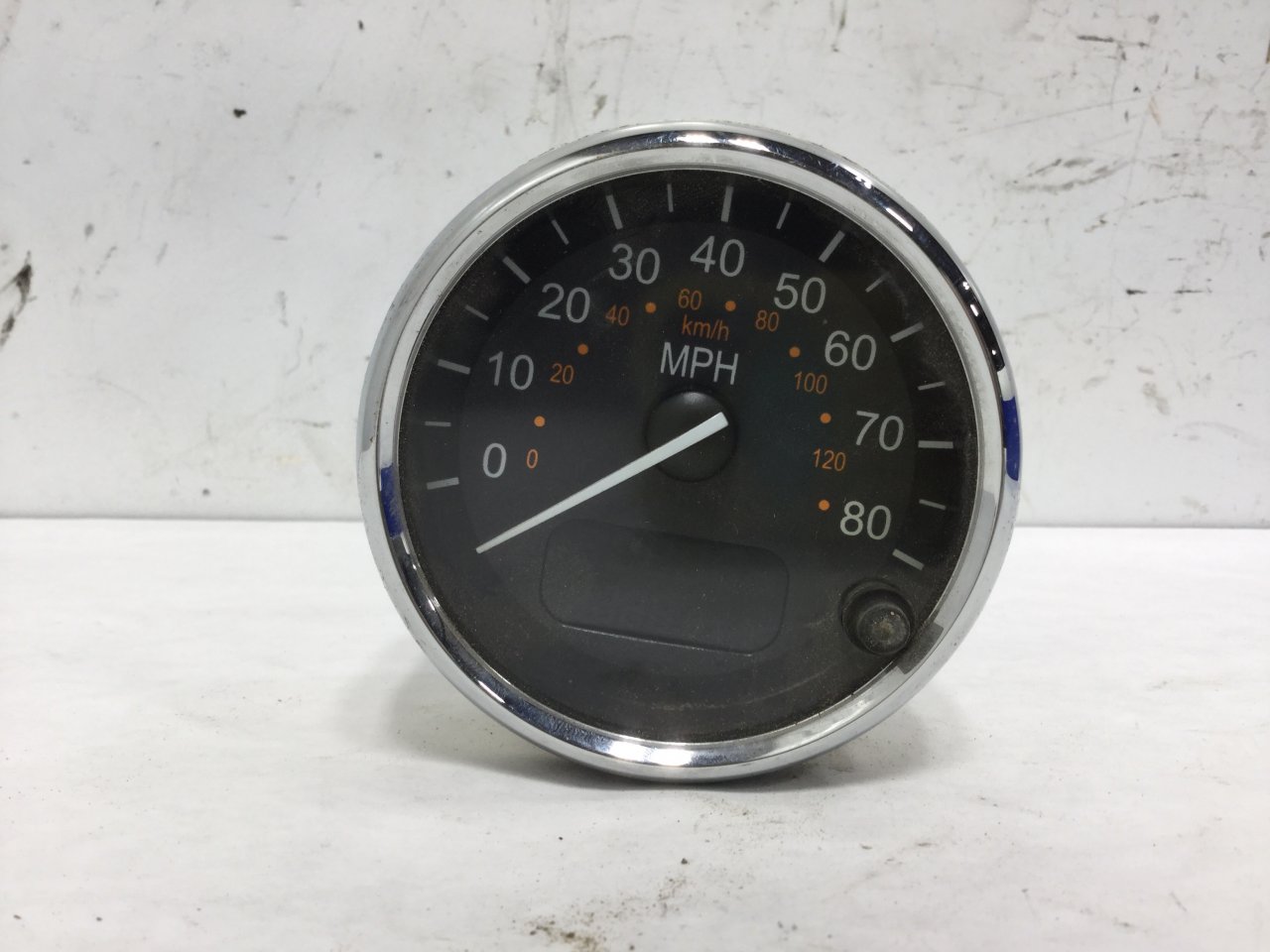 Q43-6034-101001C | Peterbilt 587 Speedometer for Sale