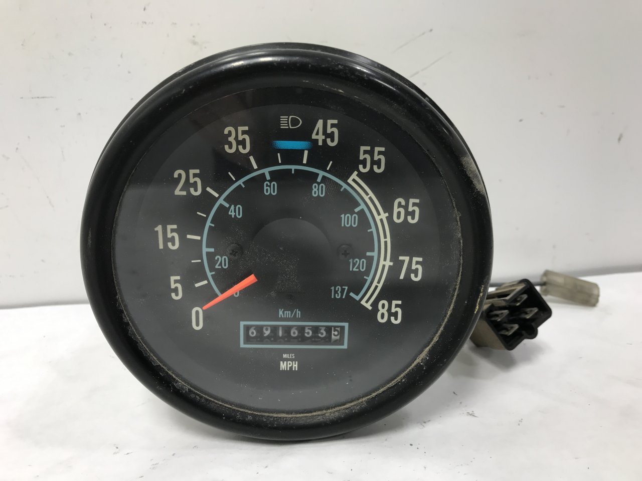 556905C91 | International 9300 Speedometer for Sale
