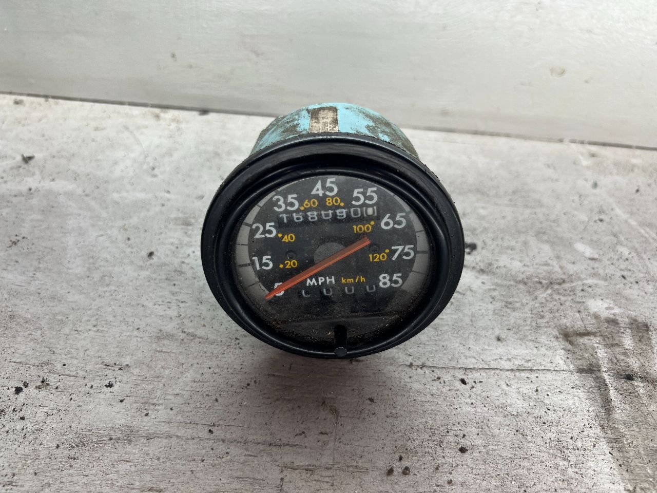 A22-38902 | Freightliner CLASSIC XL Speedometer for Sale