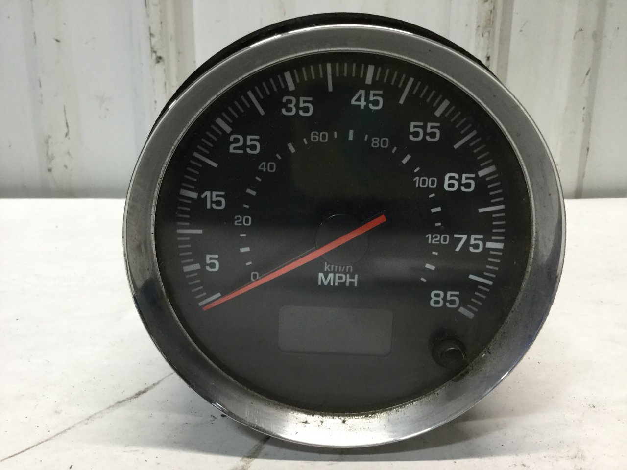 Q43-1108-1-100 | Kenworth T700 Speedometer for Sale