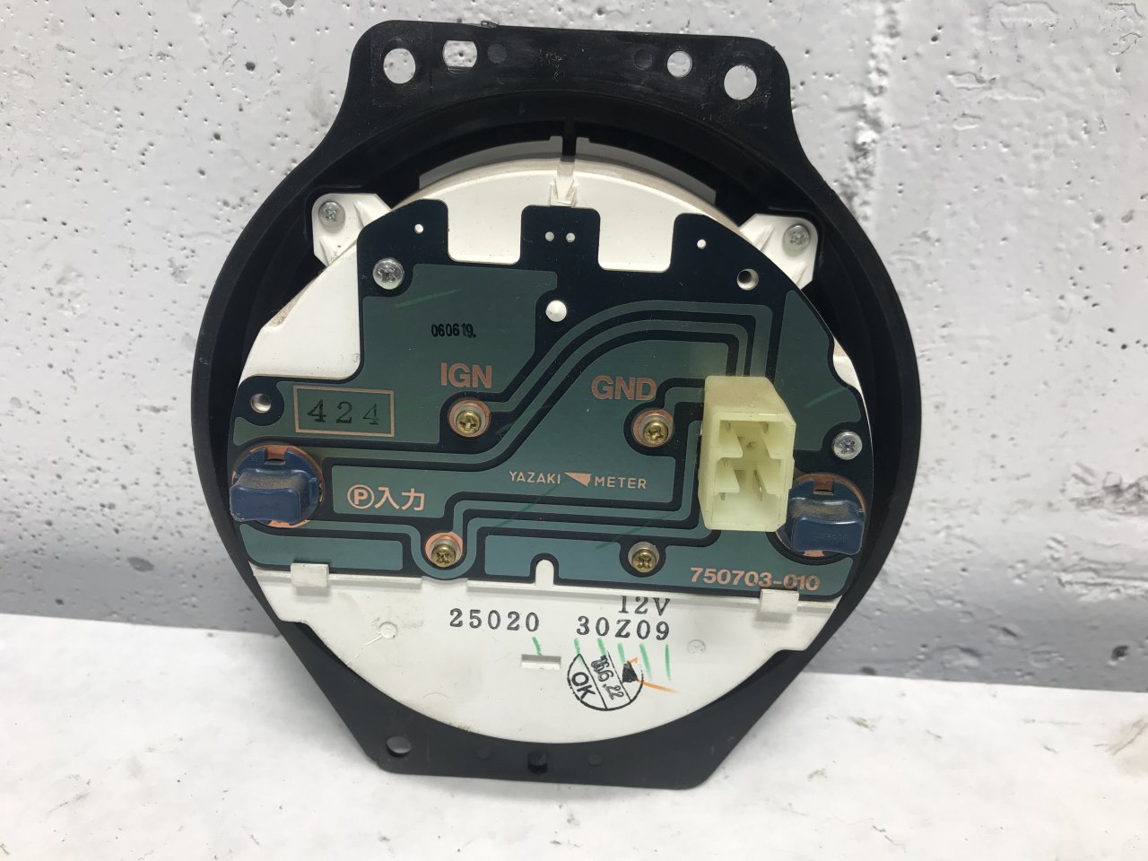 25020 30Z09 | UD UD2000 Speedometer for Sale
