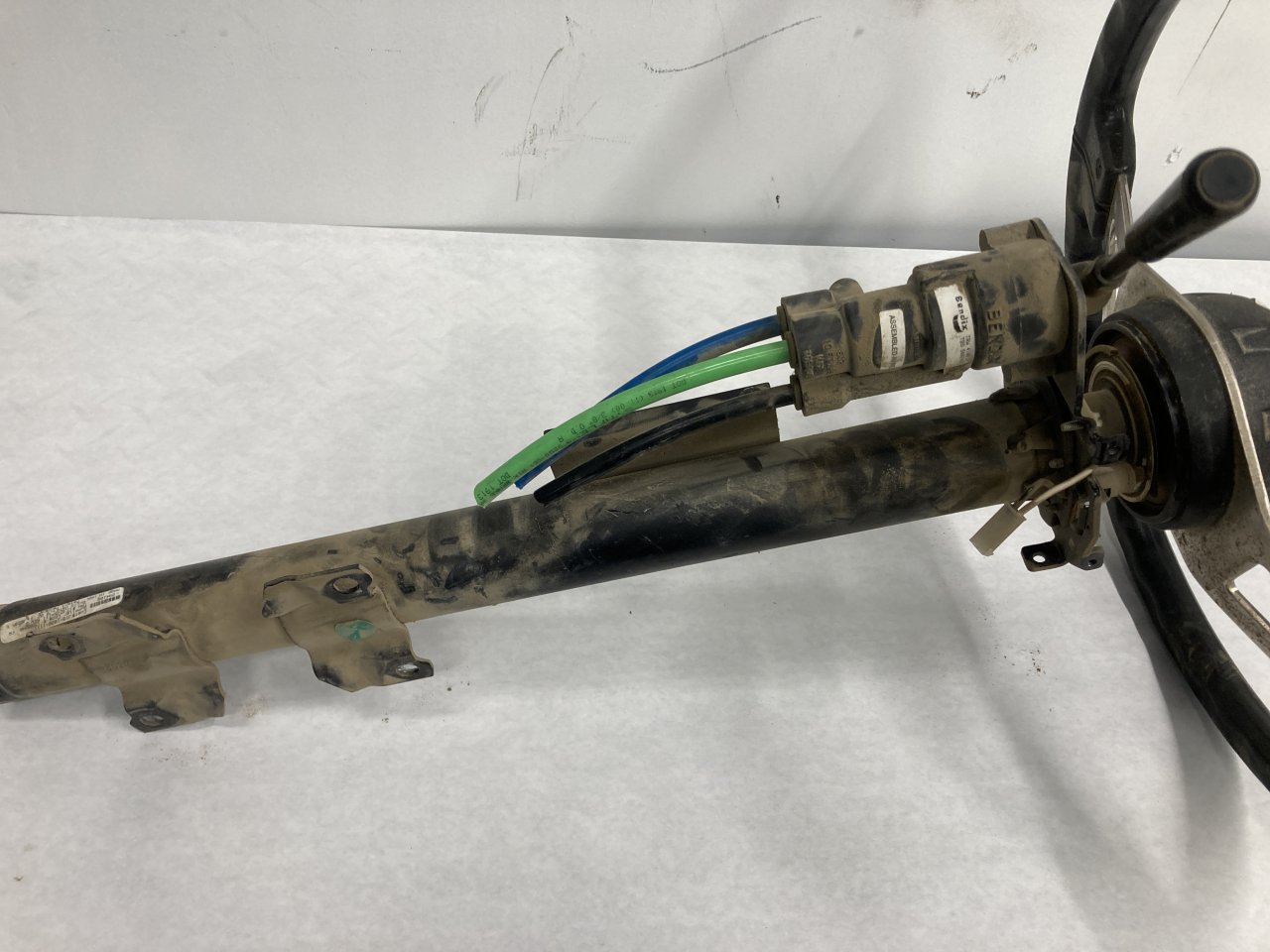 J19-1020-111 | Kenworth W900S Steering Column for Sale