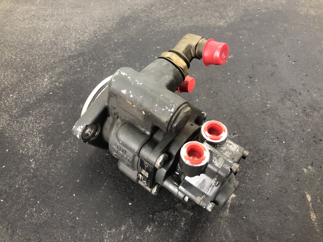 Paccar 1782345 Steering Pump for Sale