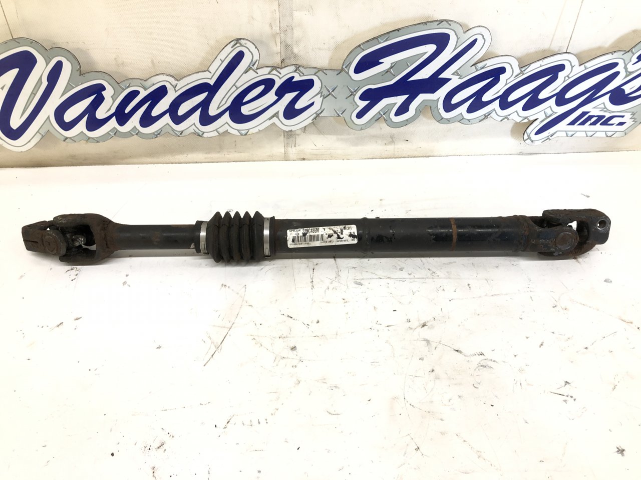 28QC486M | Mack GU713 Steering Shaft for Sale