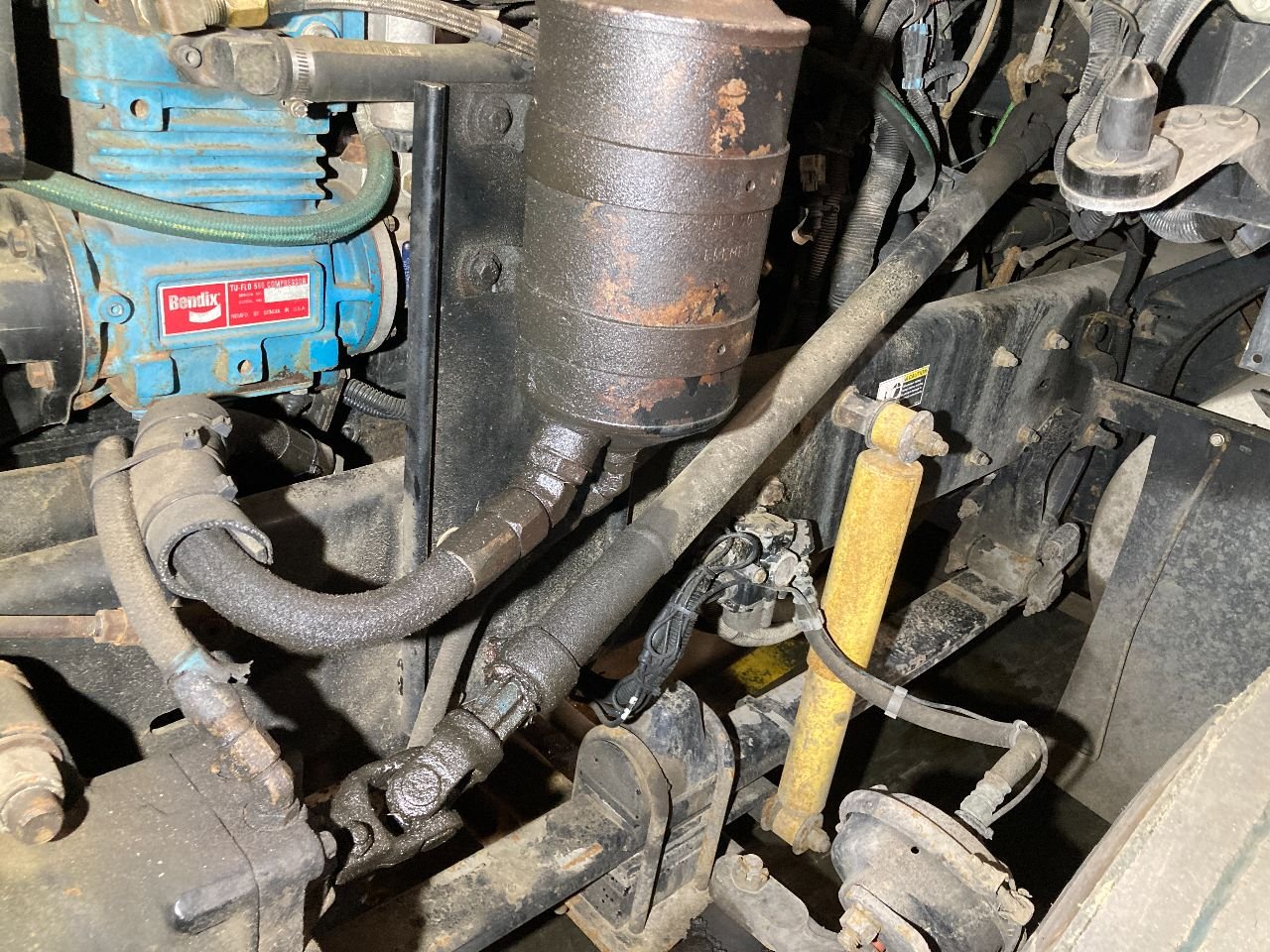 916657-65SX | Kenworth T600 Steering Shaft for Sale