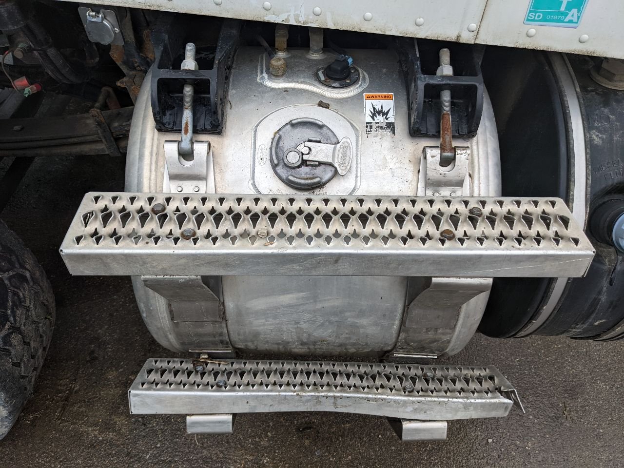 Peterbilt 348 Step (Frame, Fuel Tank, Faring) for Sale