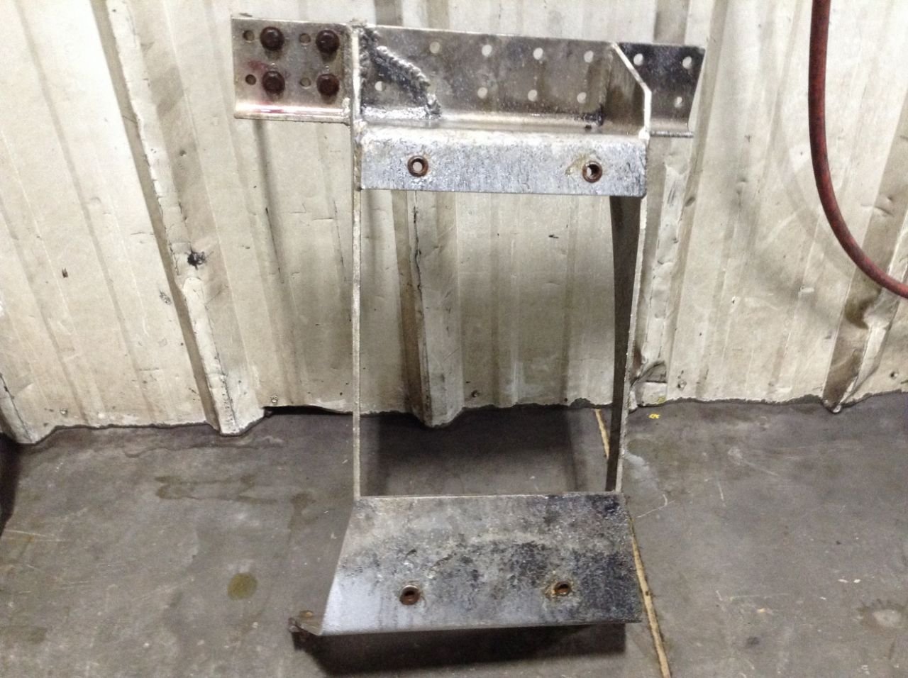 15-05986 | Peterbilt 377 Step (Frame, Fuel Tank, Faring) for Sale