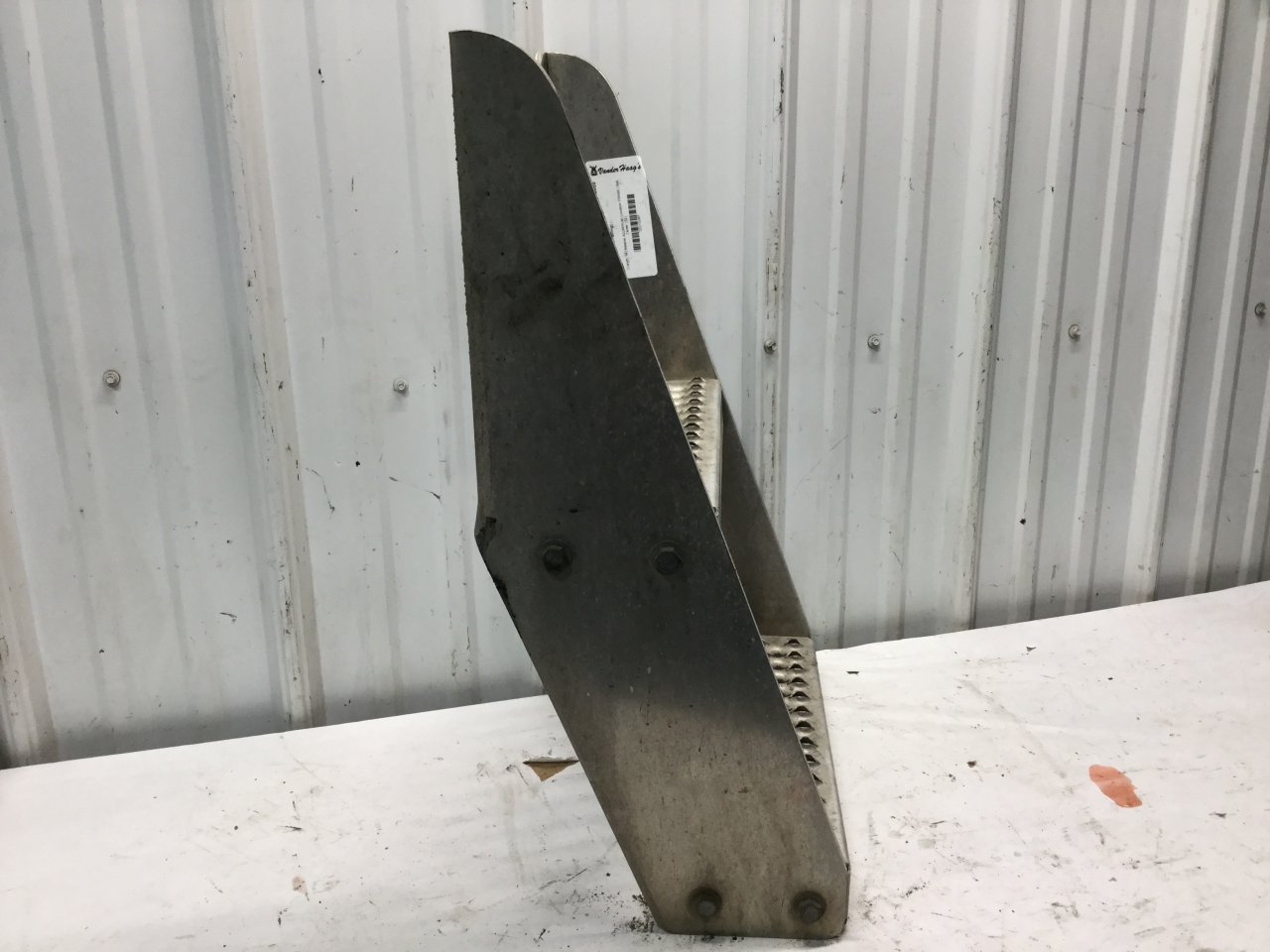 N11-6040 | Peterbilt 389 Step (Frame, Fuel Tank, Faring) for Sale