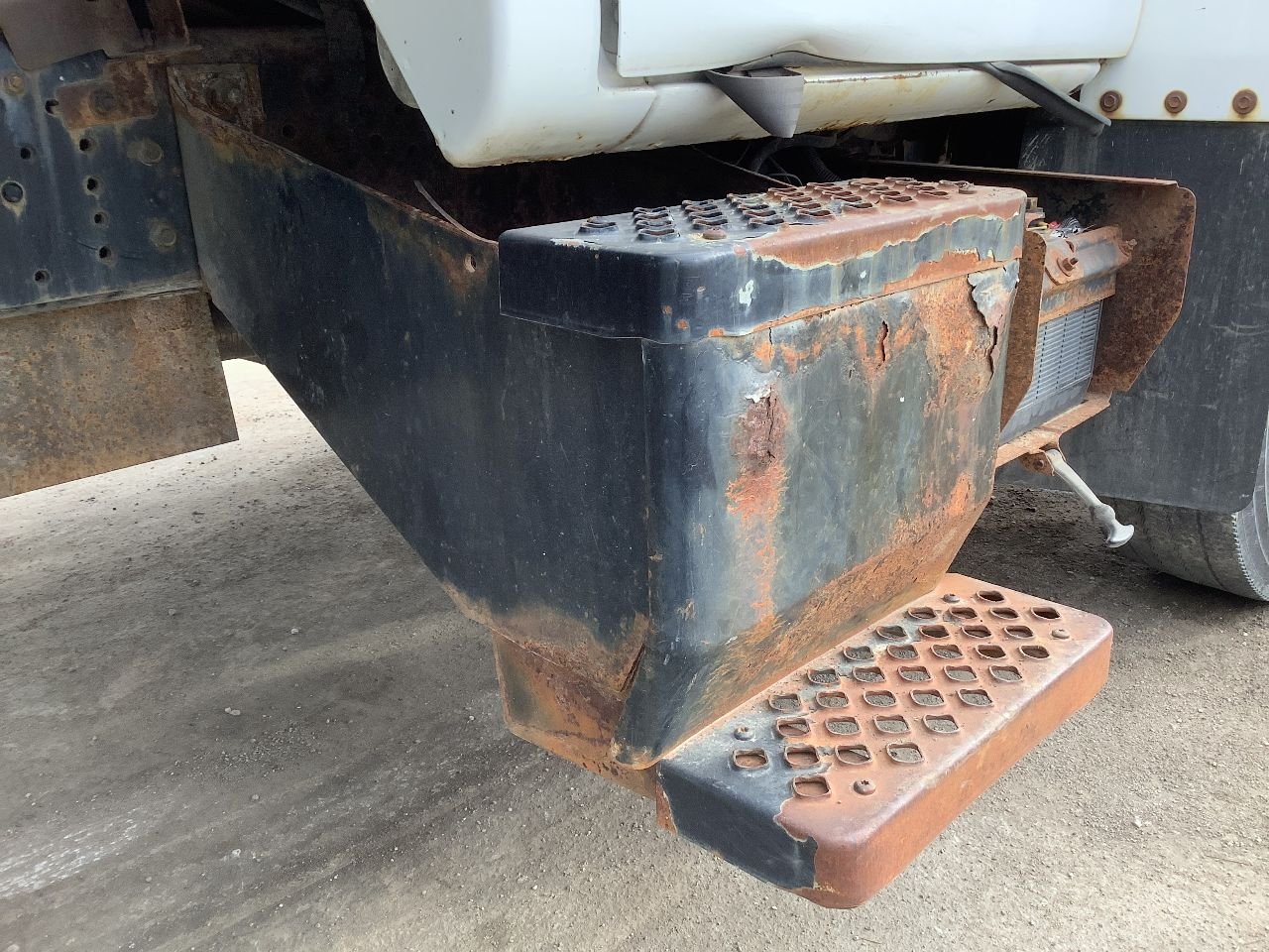 GMC C7500 Step (Frame, Fuel Tank, Faring) for Sale
