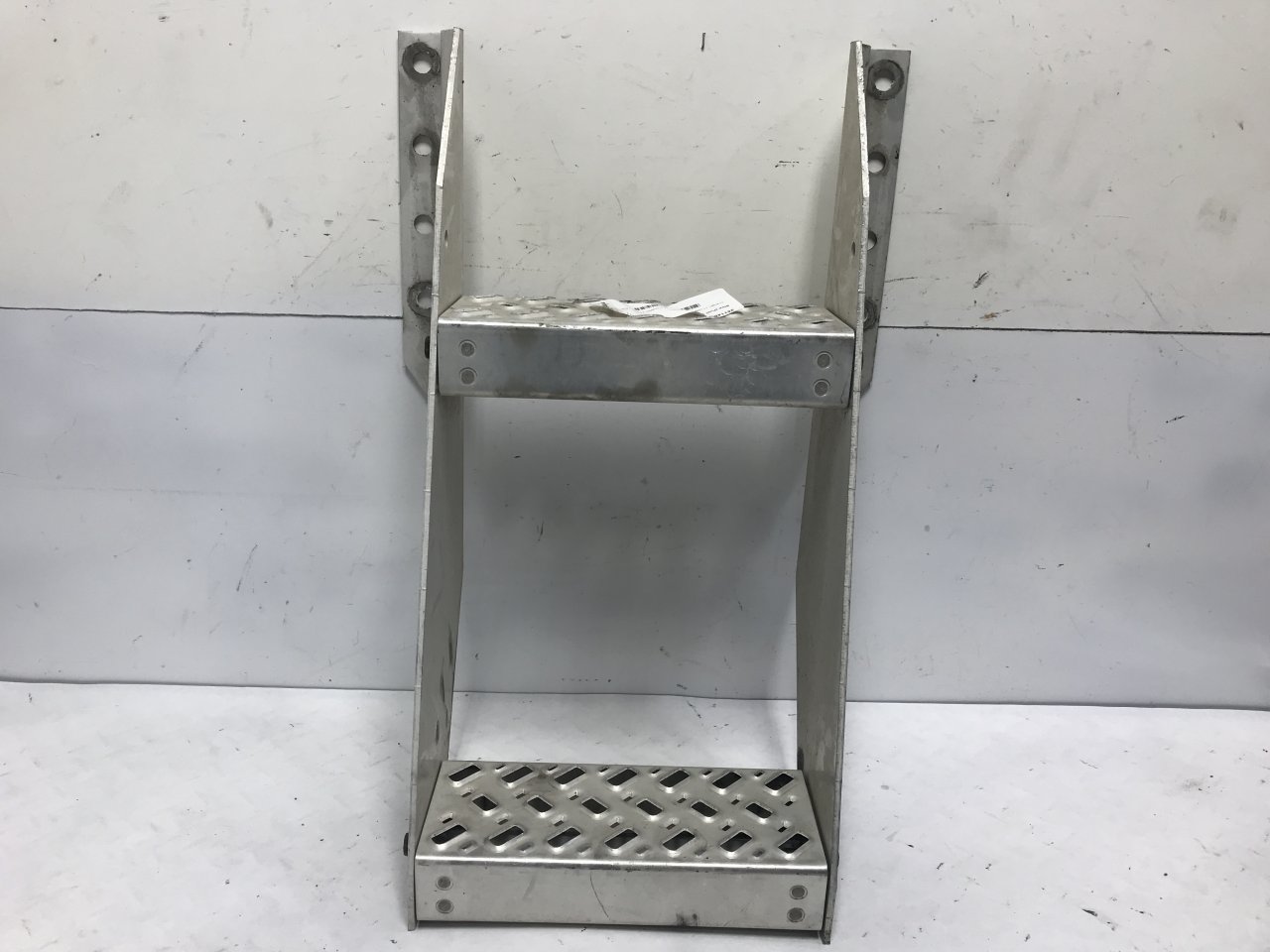 20836935 | Mack CXU613 Step (Frame, Fuel Tank, Faring) for Sale