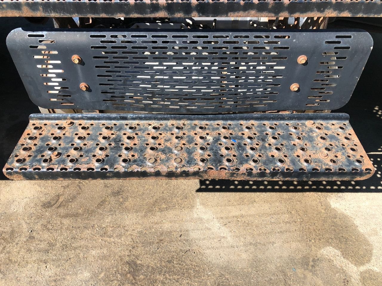 Ford F750 Step (Frame, Fuel Tank, Faring) for Sale