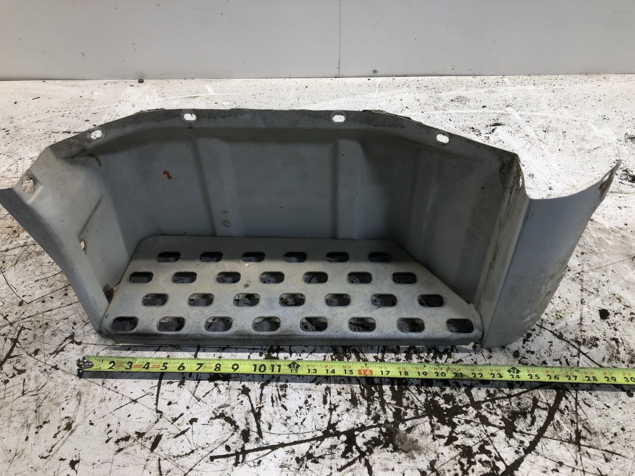 Volvo FE Step (Frame, Fuel Tank, Faring) for Sale