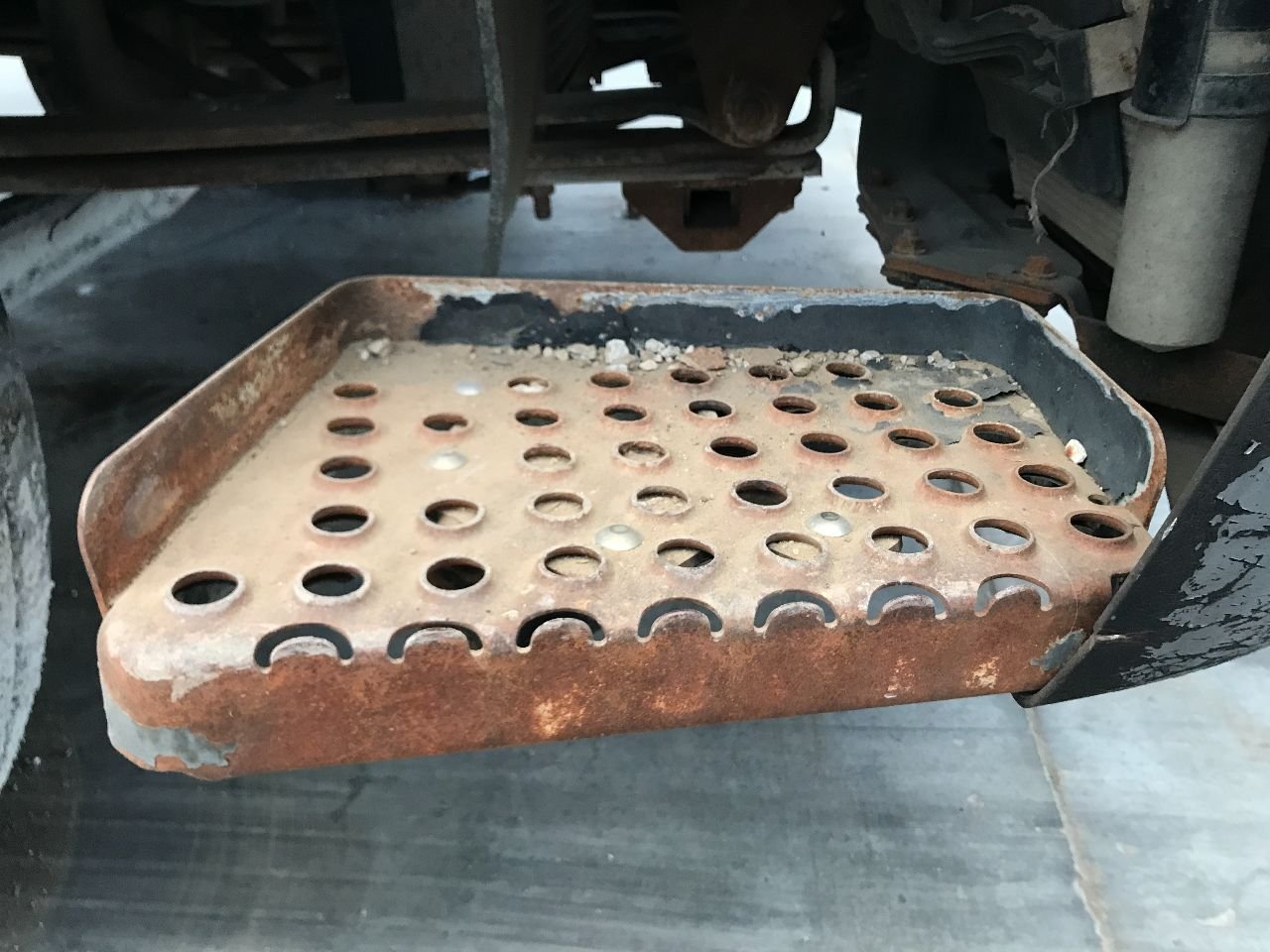 Chevrolet T7500 Step (Frame, Fuel Tank, Faring) for Sale