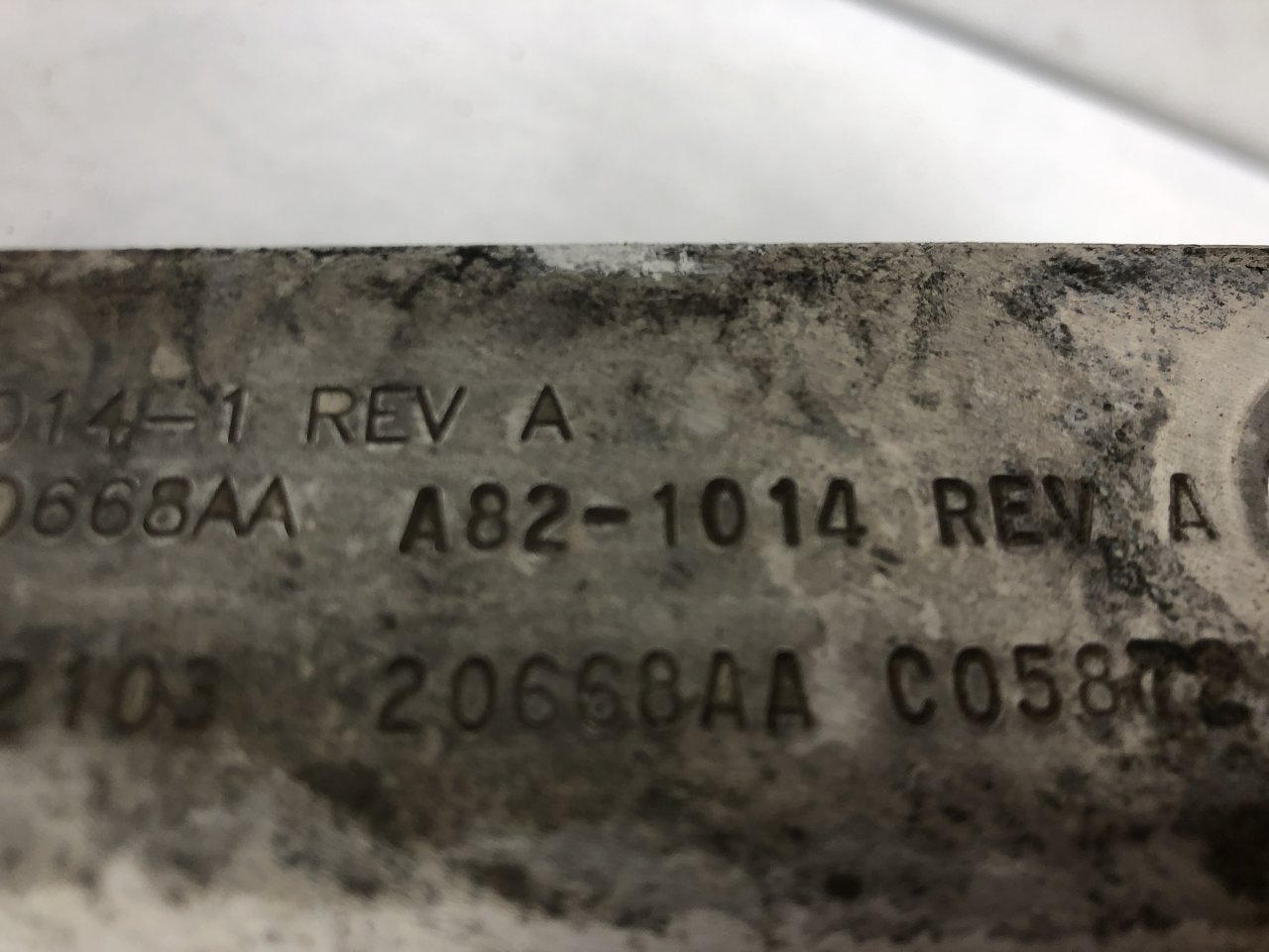 A82-1014 | Kenworth T800 Step (Frame, Fuel Tank, Faring) for Sale