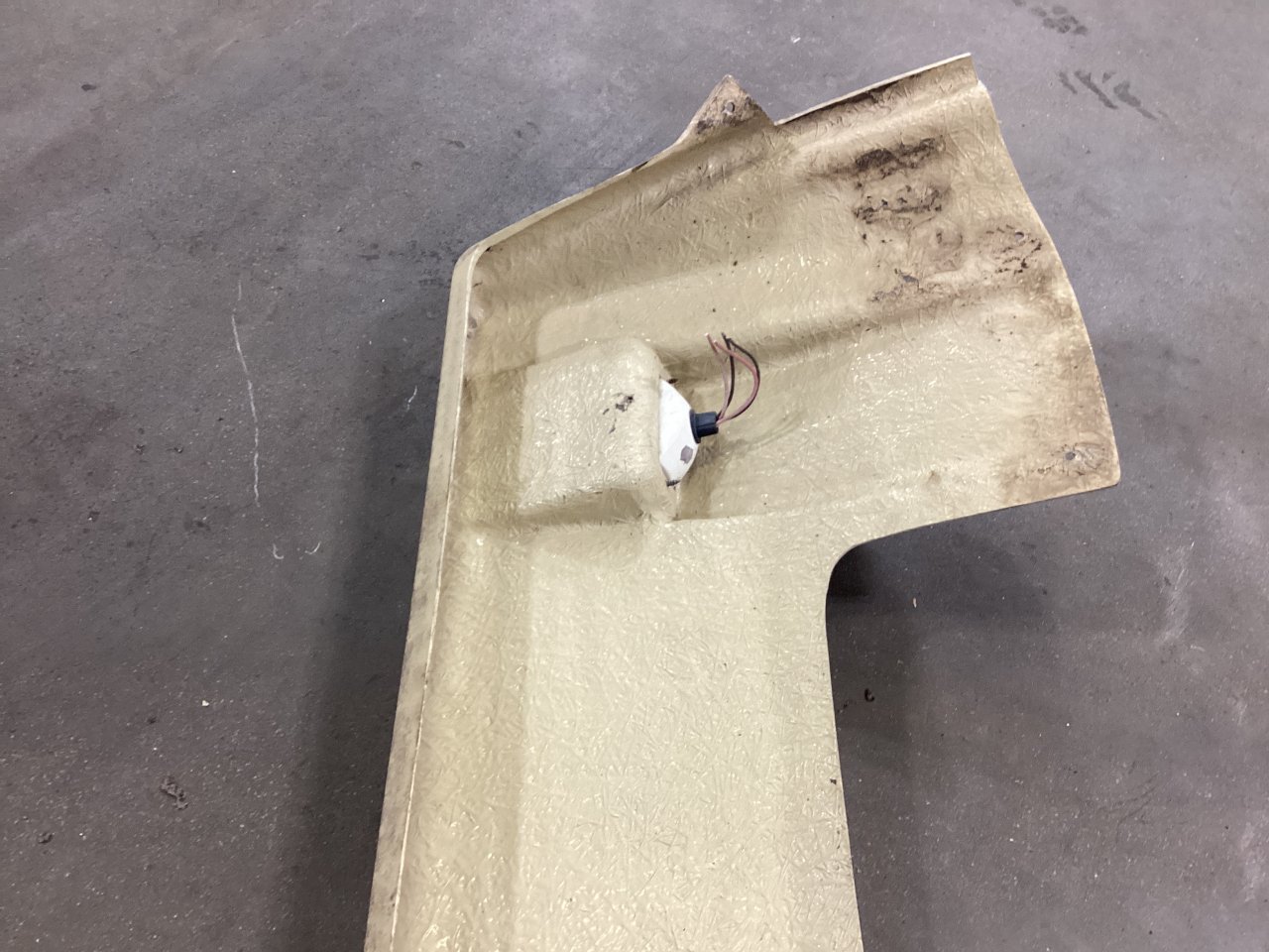 International 4900 Sun Visor (Exterior) for Sale