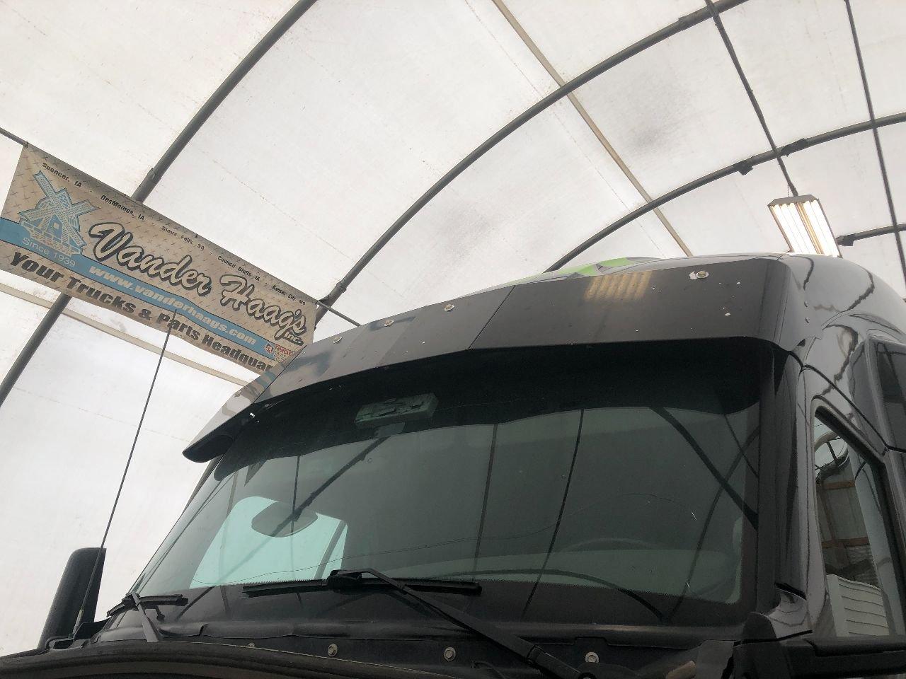 Kenworth T680 Sun Visor (Exterior) for Sale