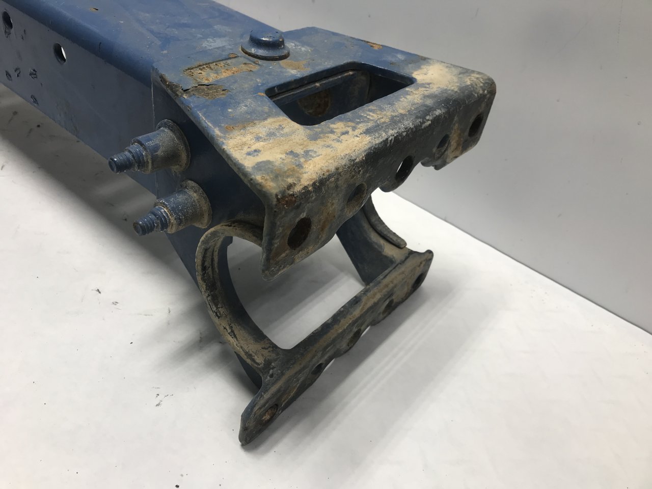 01-47626-002 | Peterbilt 367 Suspension Crossmember/K-Frame for Sale