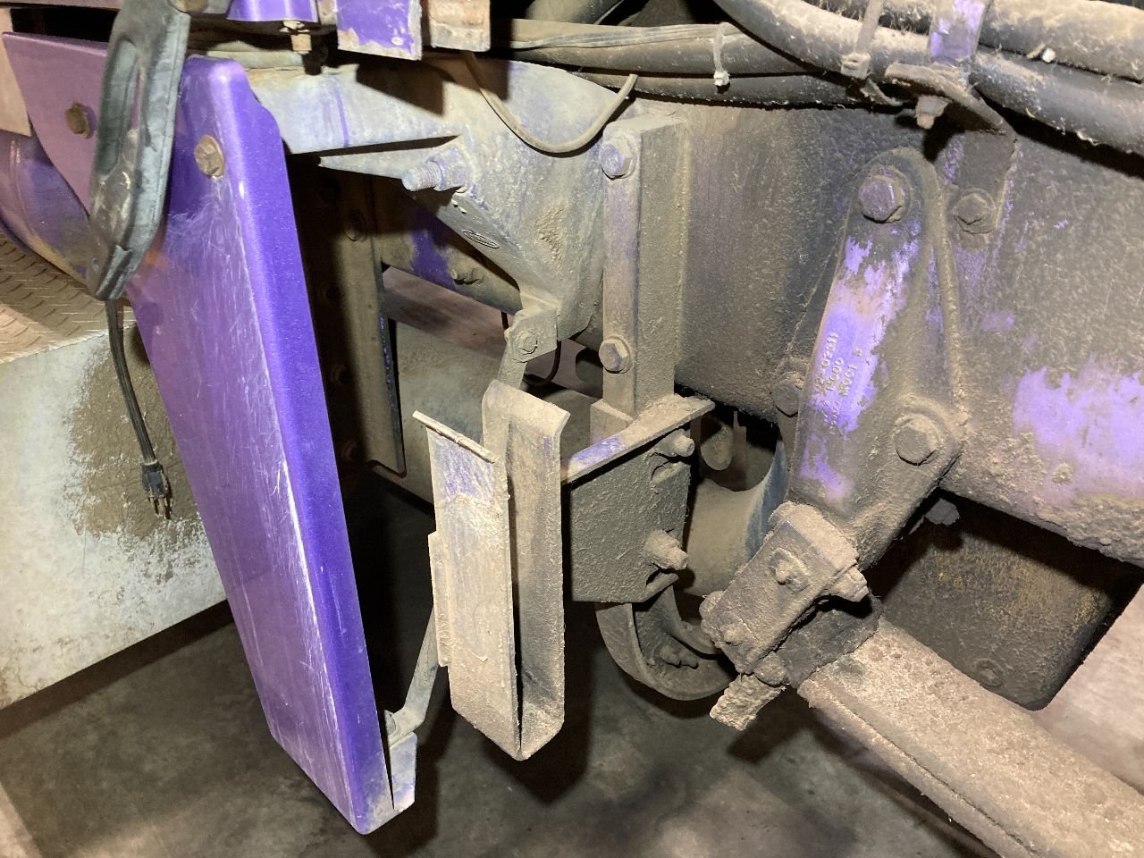 01-466365 B | Peterbilt 379 Suspension Crossmember/K-Frame for Sale