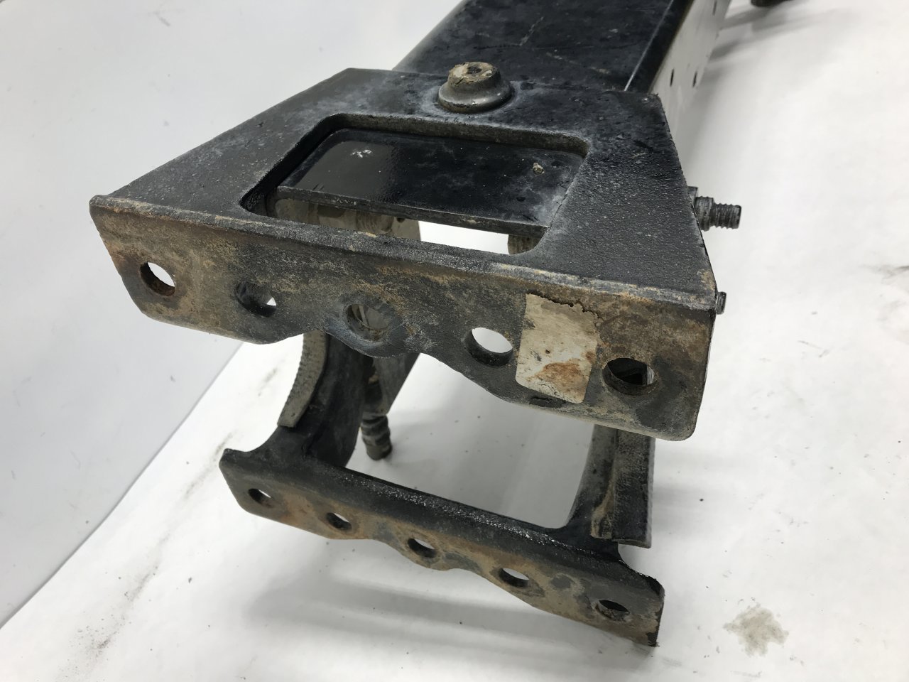 01-51776-001 | Peterbilt 579 Suspension Crossmember/K-Frame for Sale