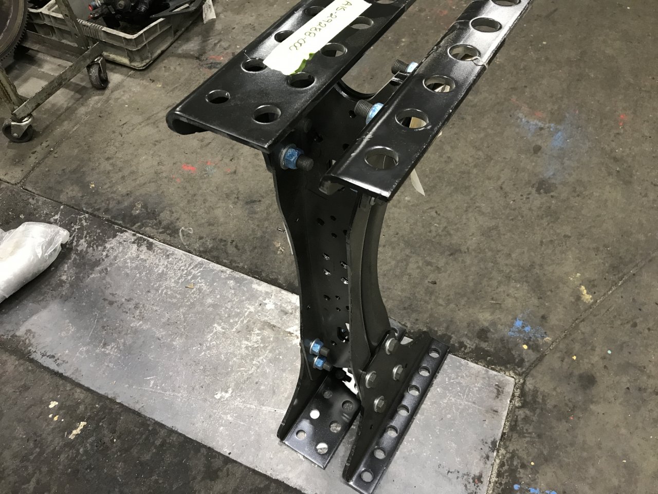 A15-29288-000 | Freightliner CASCADIA Suspension Crossmember/K-Frame for Sa