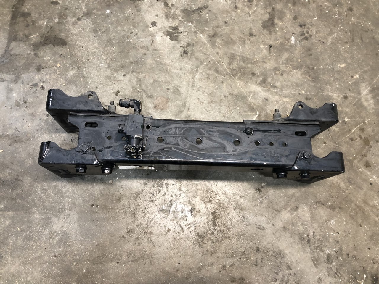Kenworth T680 Suspension Crossmember/K-Frame for Sale