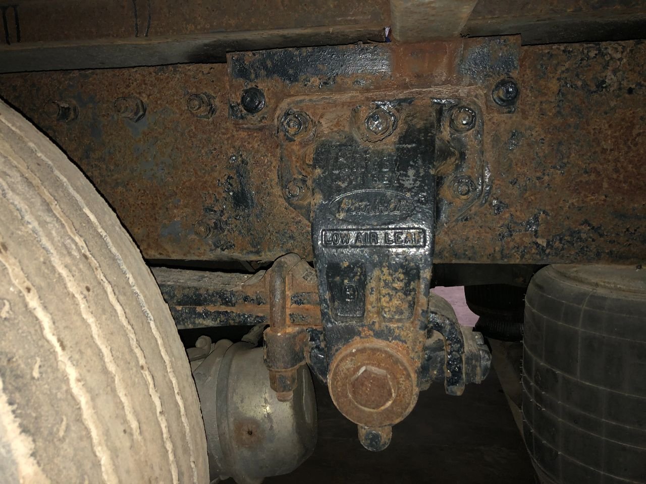 319950 | Eaton DS404 Axle Housing for Sale