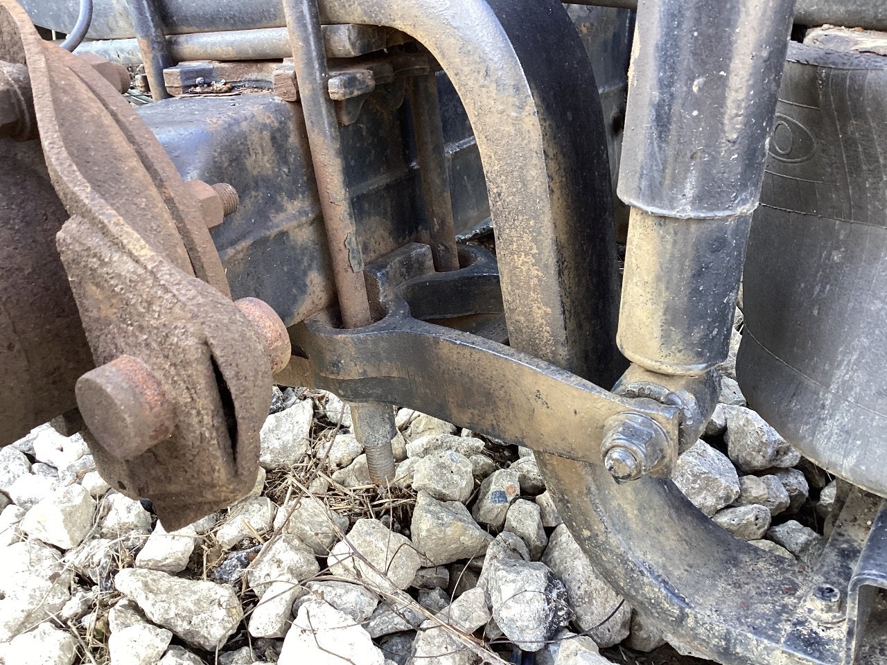 20541760 | Volvo VNL Miscellaneous Suspension Part for Sale