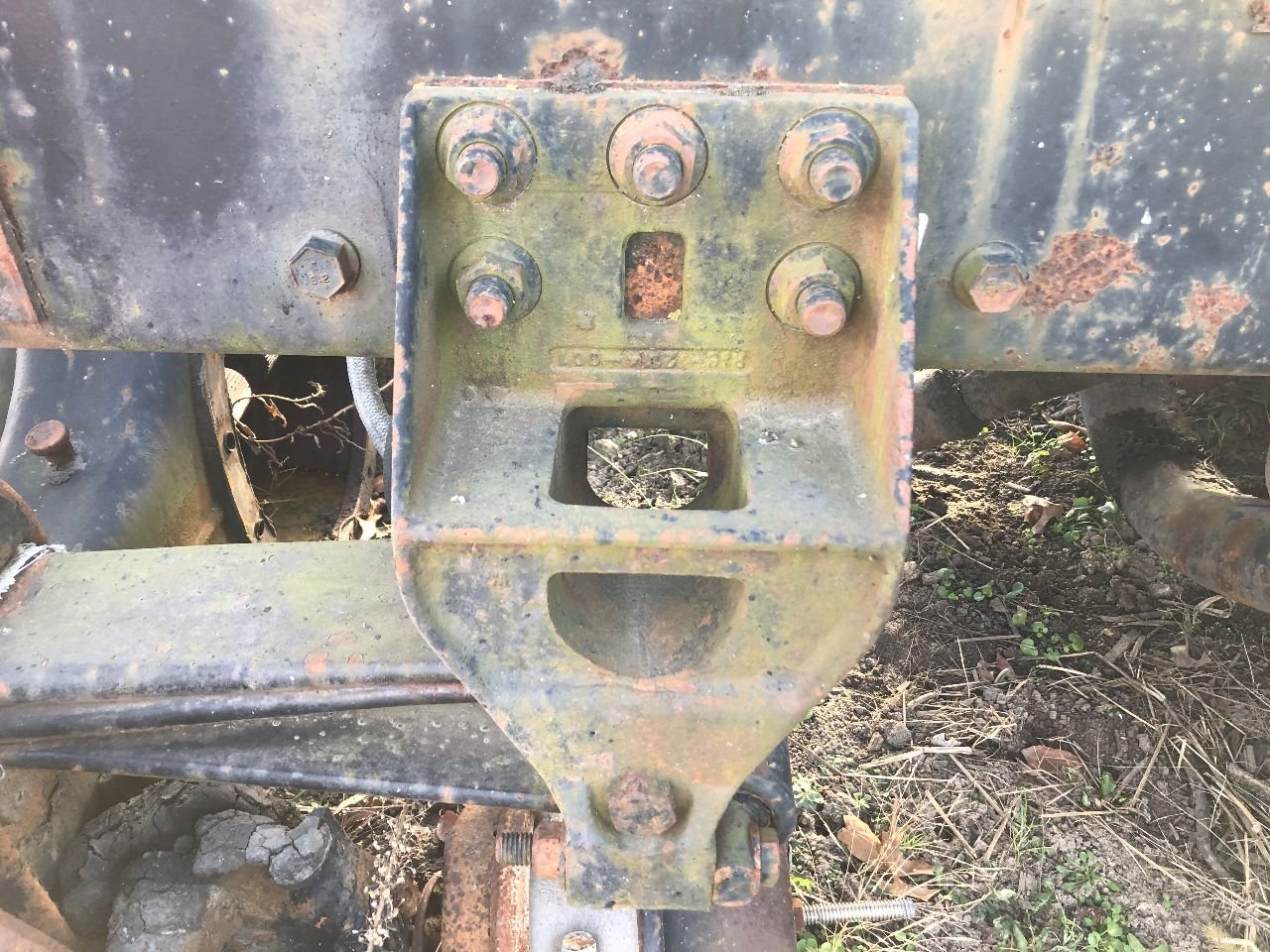 Freightliner FLC112 Suspension Spring Hanger for Sale